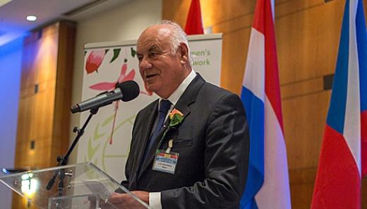 알바니아의 제4대 대통령 알프레드 모이지우(Alfred Spiro Moisiu)가 말하는 북한 김일성 : 월간조선